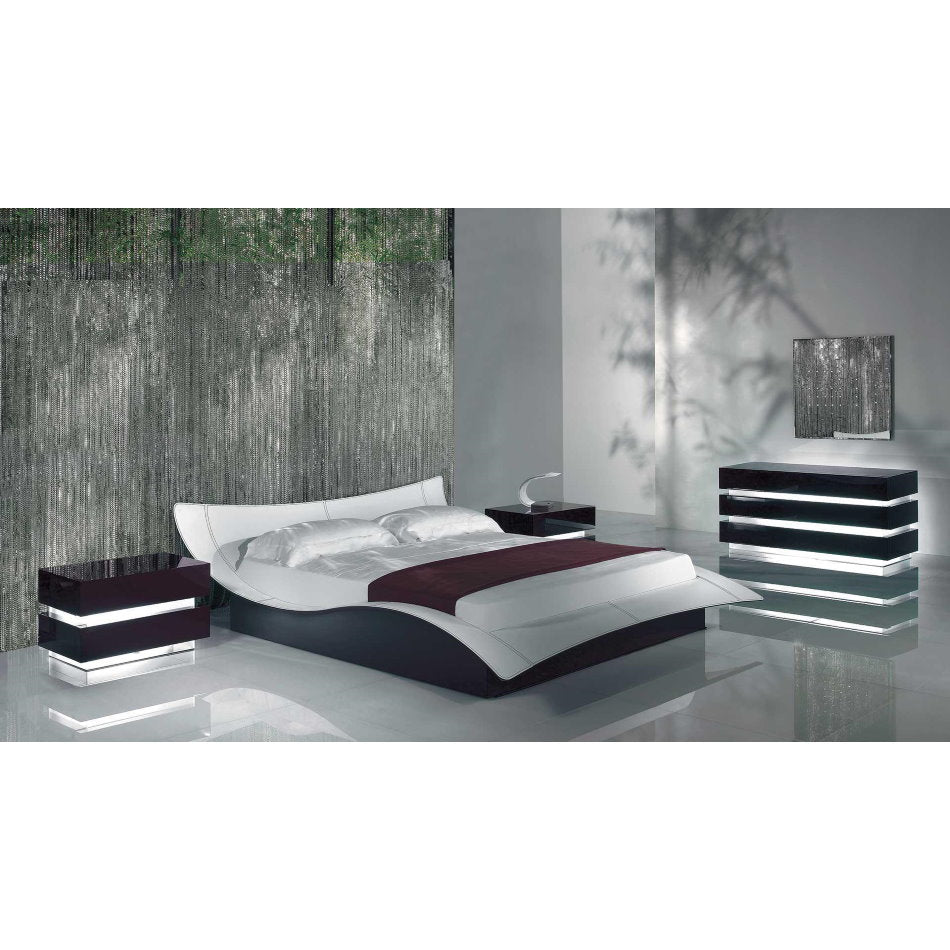 Italian Furniture: Segno Letto Bed | italydesign.com